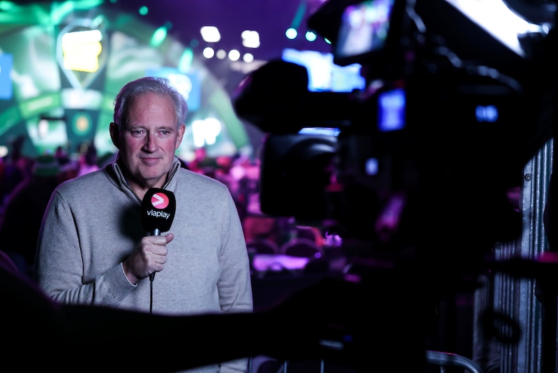 Arjan van der Giessen na maagverkleining onherkenbaar op WK darts: ‘Ik ben 47 kilo kwijt en ...