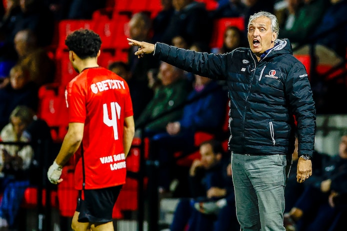 Helmond Sport krijgt de deksel op de neus en gaat onderuit: Roda JC ...