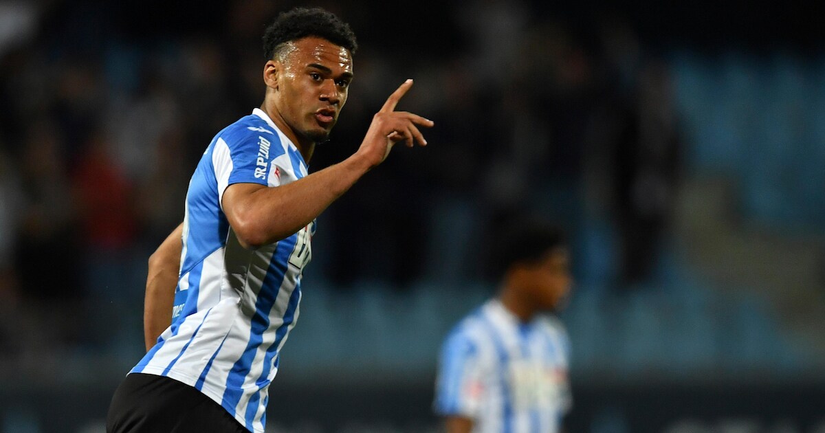 Elisha Sam komt er niet uit met FC Eindhoven en kiest voor Bulgaars ...