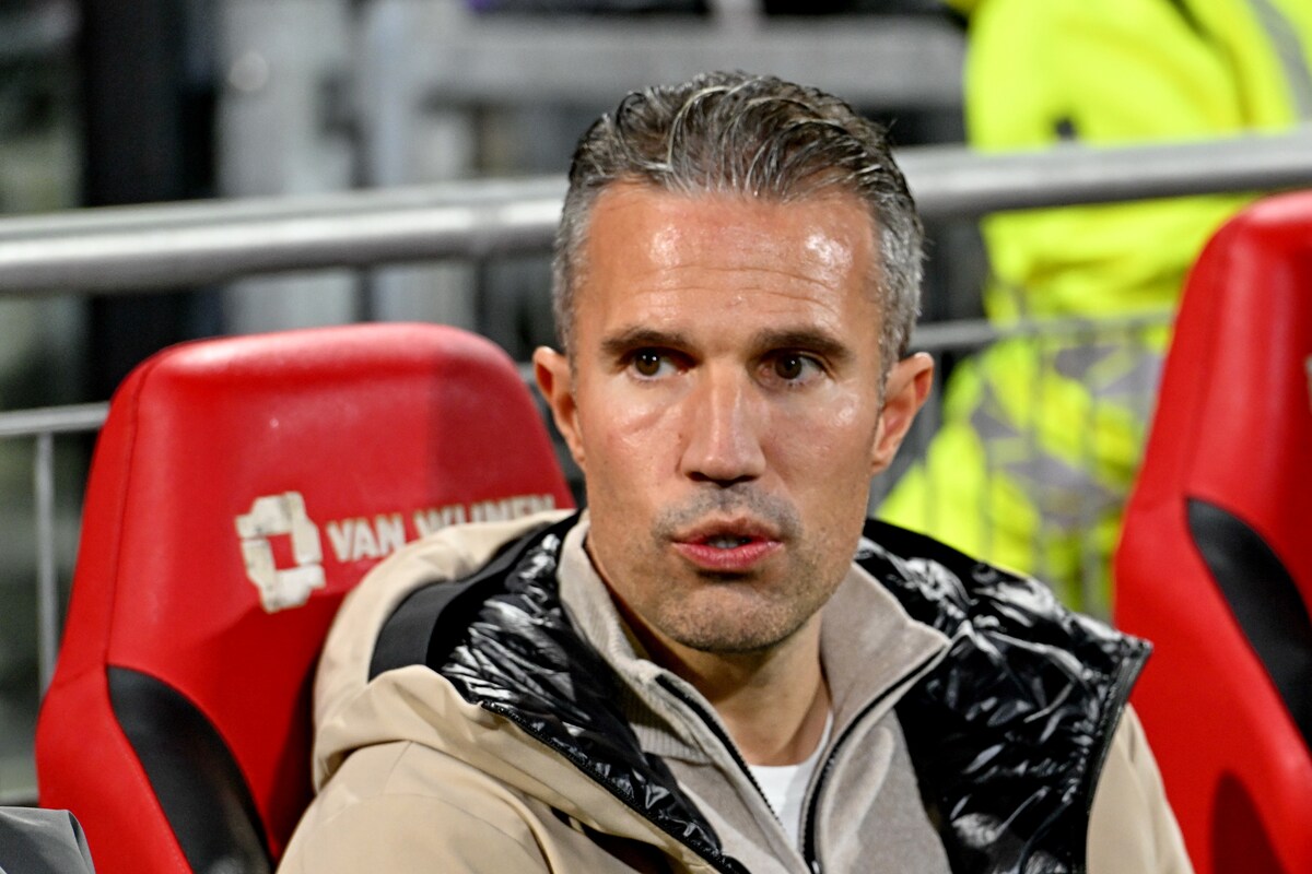 Spelers Feyenoord lopen volgens Robin van Persie eerder te veel dan te ...