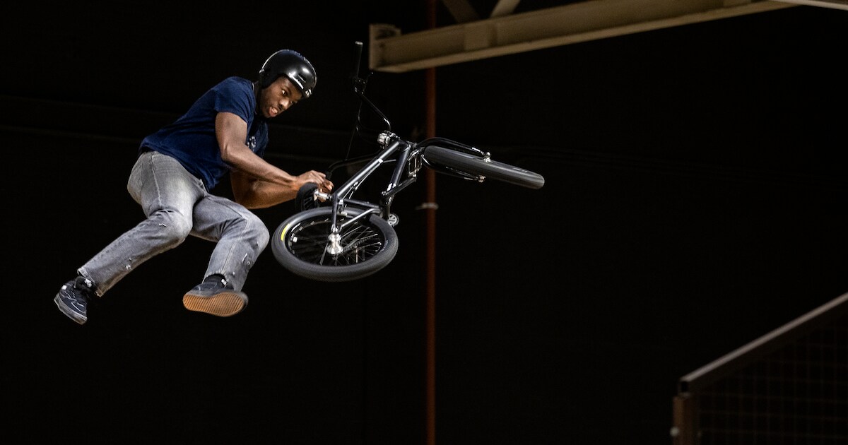 Eindhoven is epicentrum BMX freestyle; stuntfietsers richten zich in ...