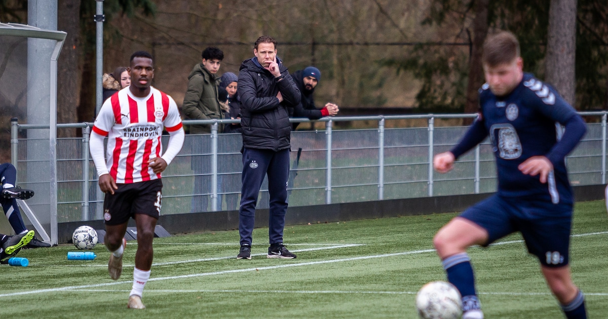 Zo ziet de loting van de eerste knock-outronde van de districtsbeker ...