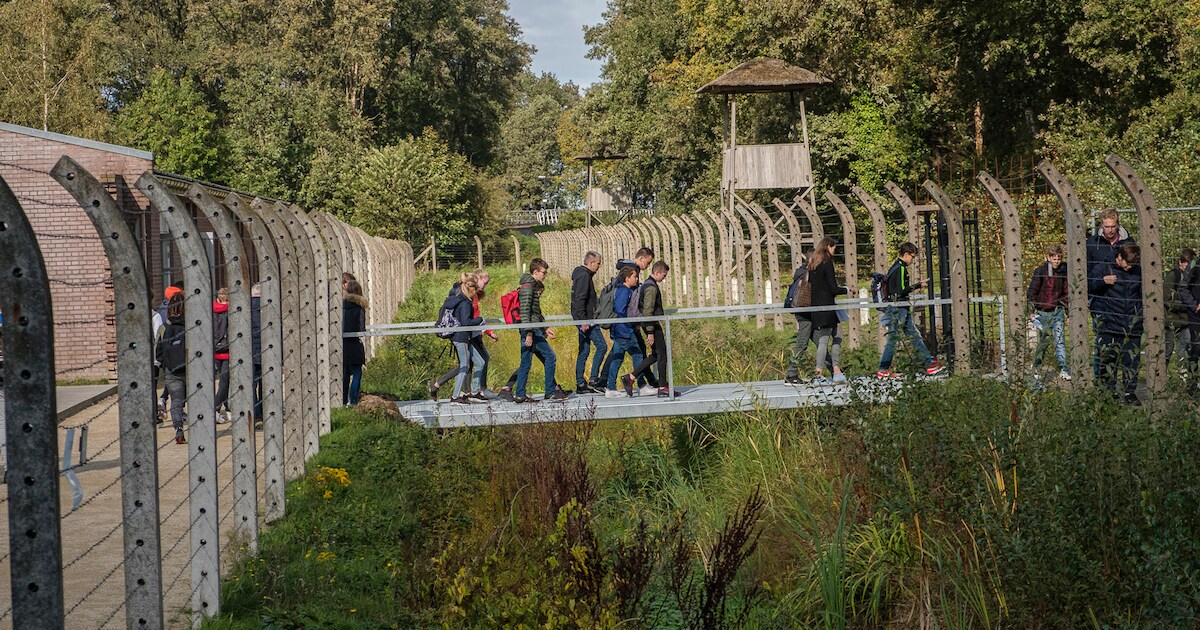 Voorstelling in barak NM Kamp Vught over oorlogsdrama van Marietje uit ...