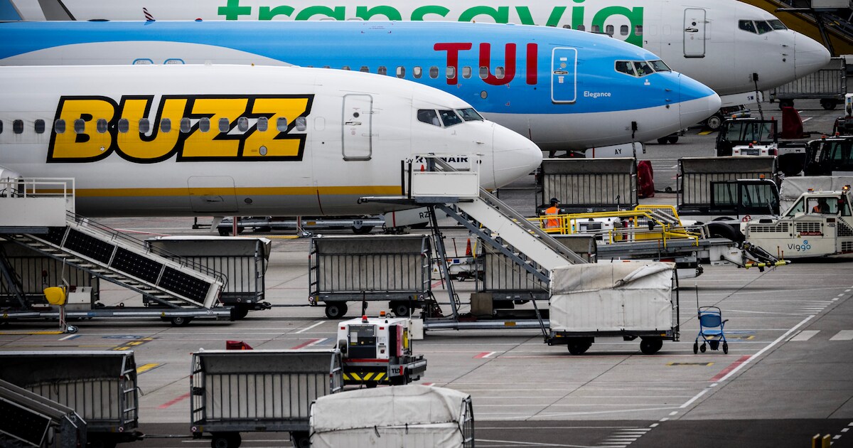 TUI krijgt boetes voor te late landingen op Schiphol en vluchten zonder ...