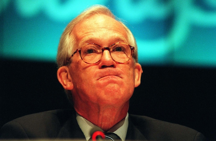 Voormalig Philips-topman Cor Boonstra (87) overleden: hij saneerde en verhuisde hoofdkantoor ...