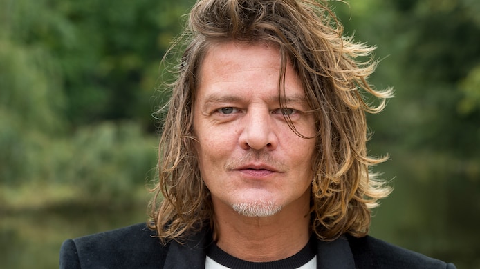 Makers nieuw drugsprogramma Tygo Gernandt om de tafel na ...