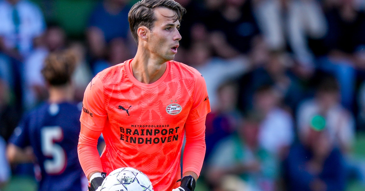 Keeper Tijn Smolenaars uit Budel beleefde een bijzondere periode bij ...