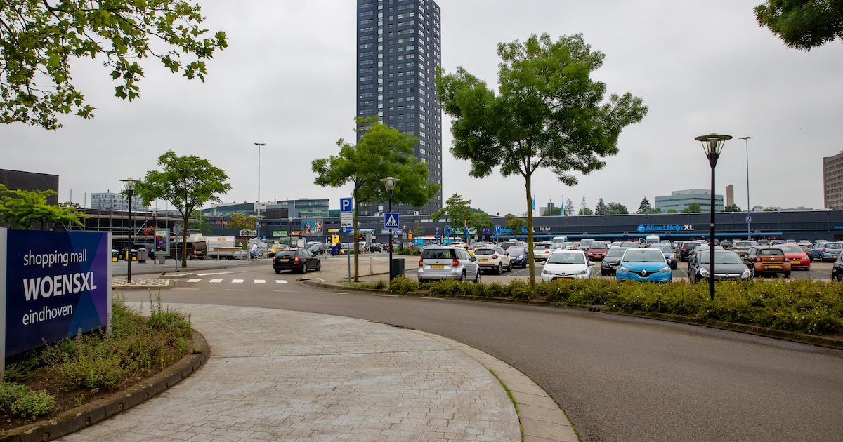 Compacter Winkelcentrum Woensel in Eindhoven biedt ruimte voor 2000 tot ...