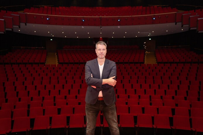 Rob Scheepers zoekt de grens van humor; ‘Ik bepaal wat ik vertel, het ...