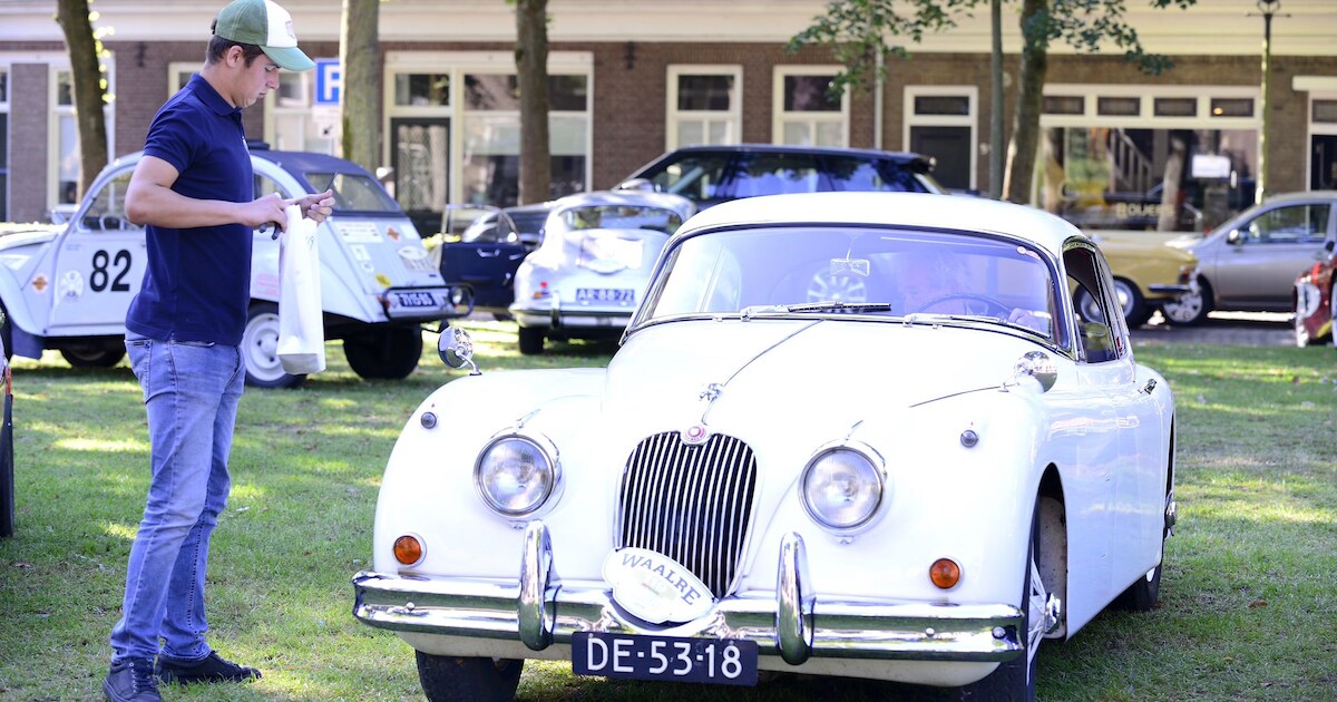 Voor Wouter (27) is het relaxed rallyrijden tijdens de Waalre Classic ...