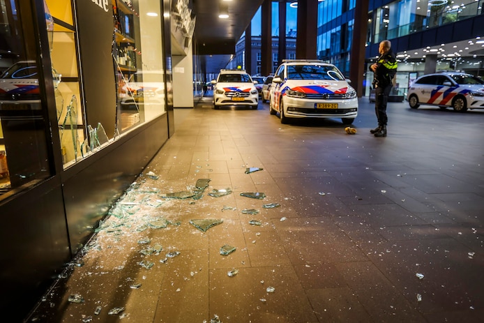 Juwelier in Eindhovense Bijenkorf waarschijnlijk zes weken dicht na ...