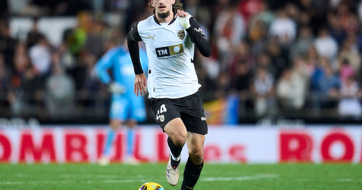 PSV nadert deal met Yarek Gasiorowski, werkvergunningen-soap lijkt ...