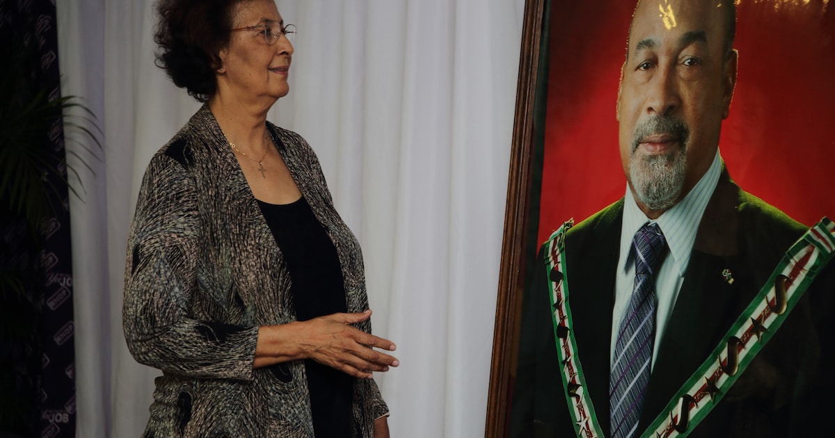 Van vrouwenactivist tot president: wie is Jennifer Simons, de nieuwe ...