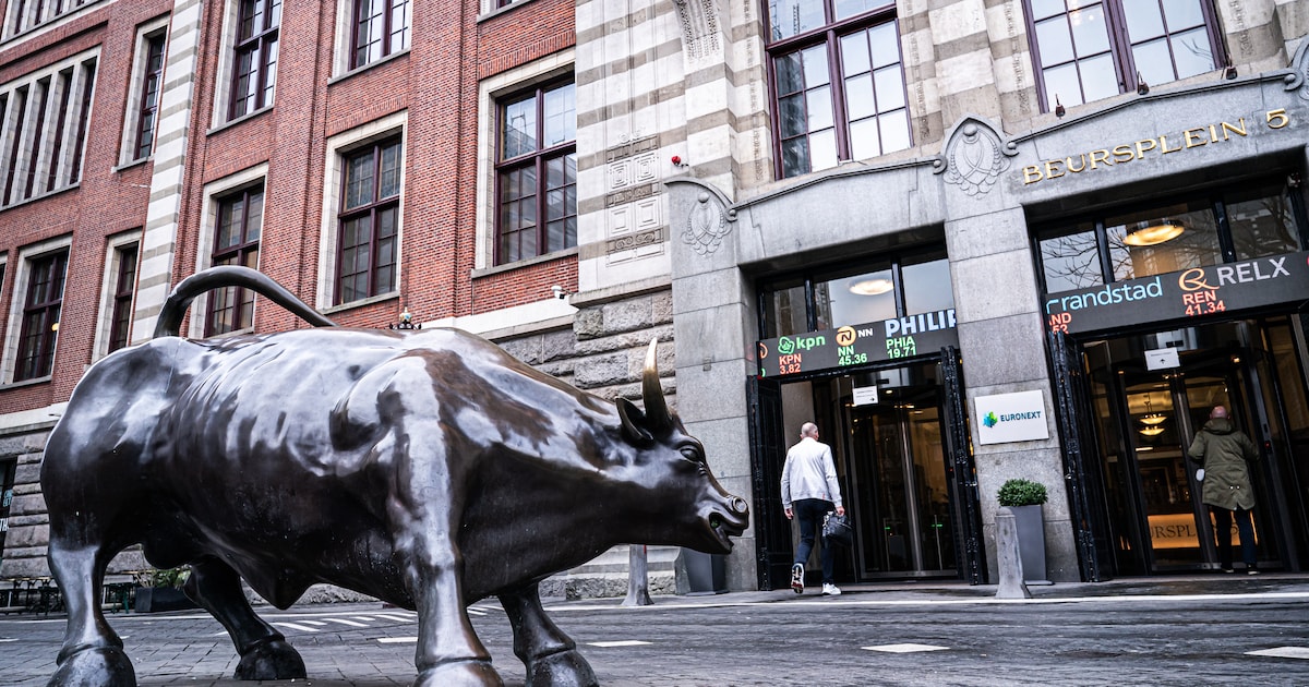Zwaargewichten tillen AEX naar nieuw record | Economie | ED.nl