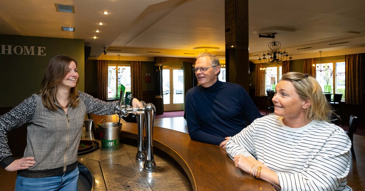 Dorp in zak en as door verdwijnen ‘dorpshuis’? Nou nee: ‘We stropen met ...