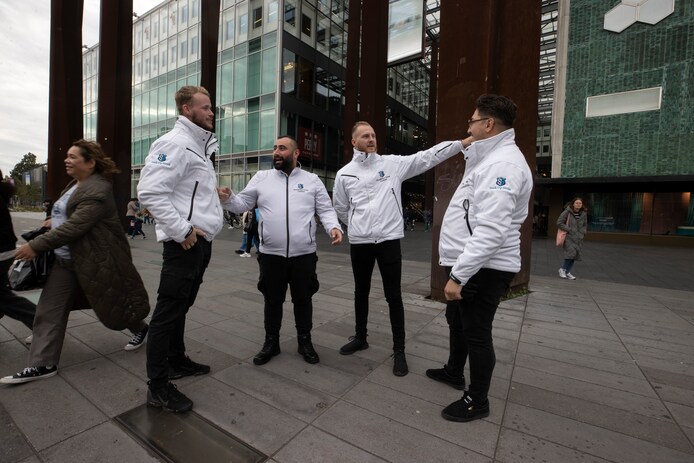 Daklozen teisteren binnenstad en doen zelfs hun behoefte op straat: zo ...