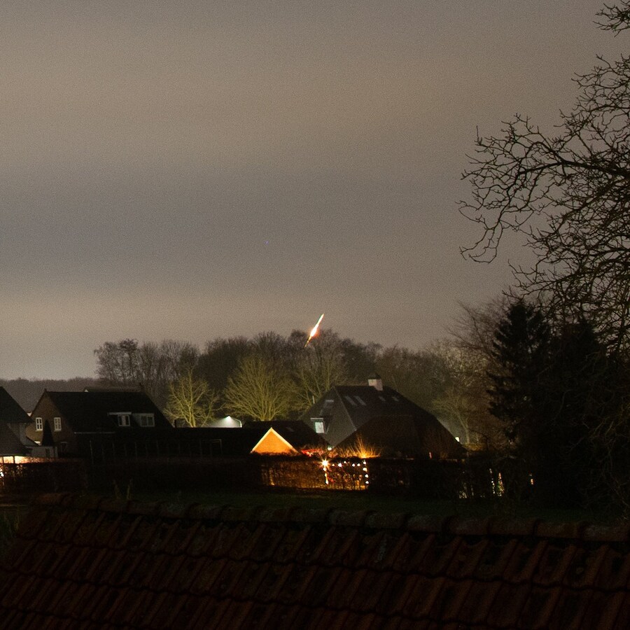 Zeldzame meteoor op spectaculaire wijze vastgelegd vanuit Brabant ...