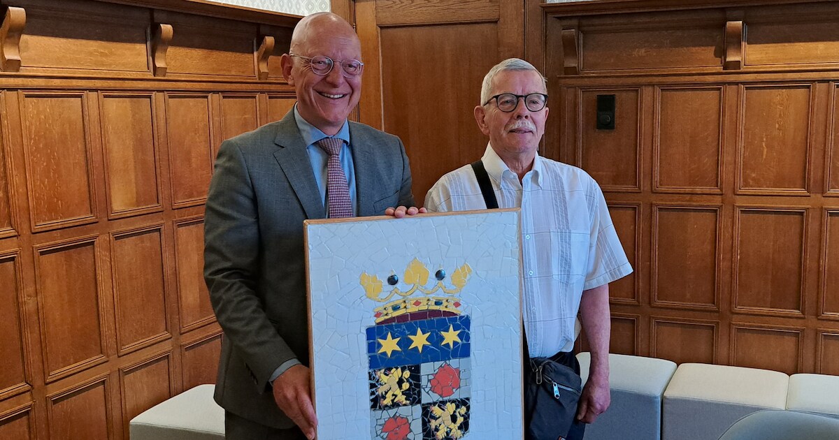 Nuenenaar is zó blij dat hij in het dorp woont, dat hij de gemeente een ...