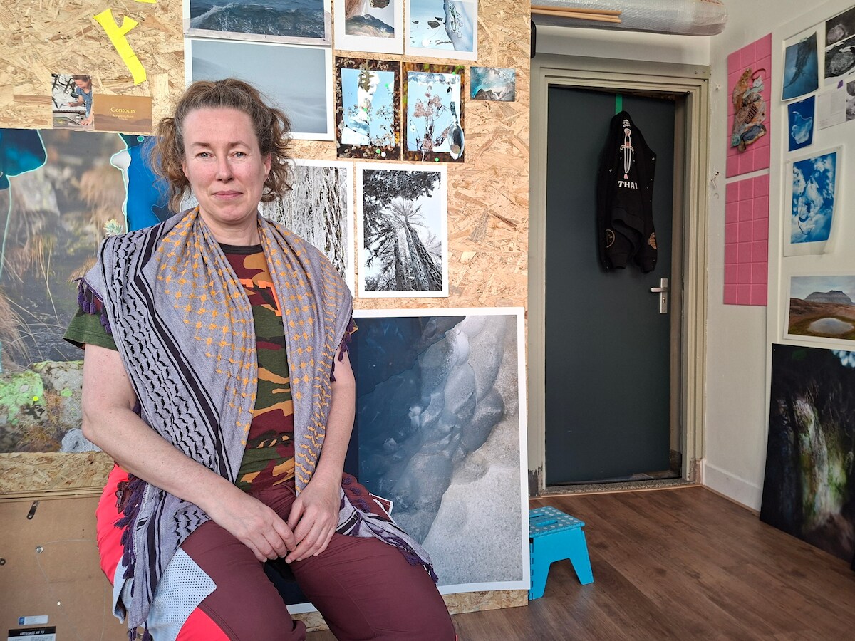 Kunstenaars blij met nieuwe ateliers in TAC: ‘Ik kan hier letterlijk ...