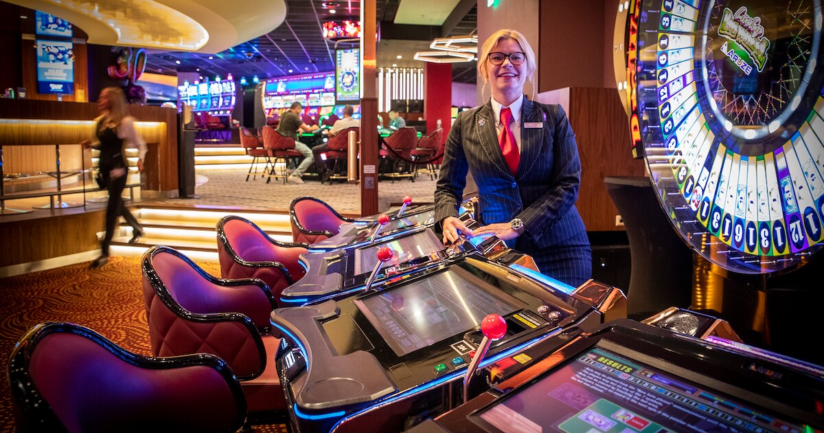 Vrienden winnen 1,3 miljoen bij Holland Casino Eindhoven en delen de ...