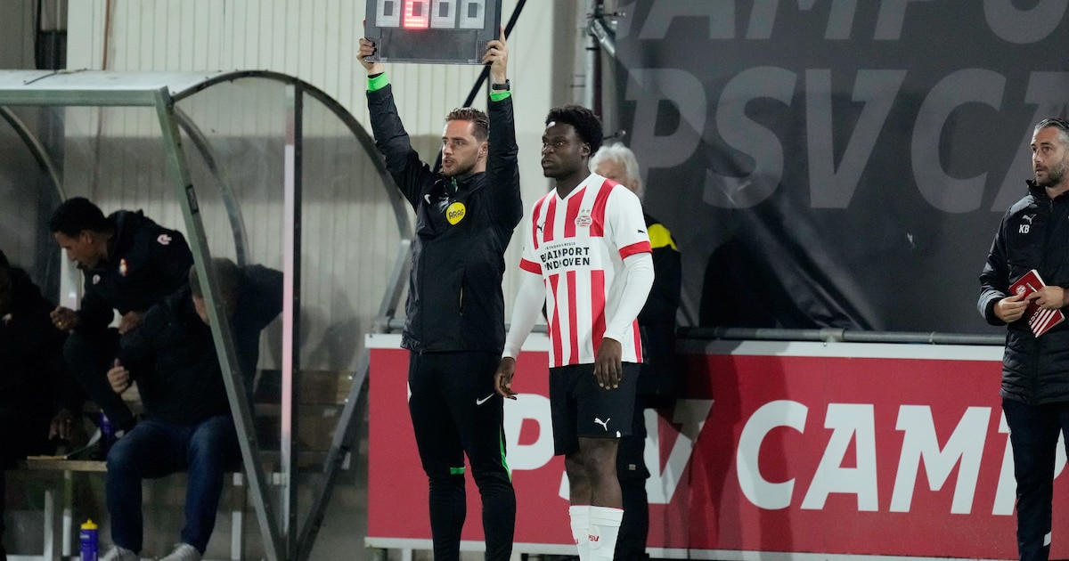 PSV-talent Emmanuel van de Blaak keert gelouterd terug na lange ...