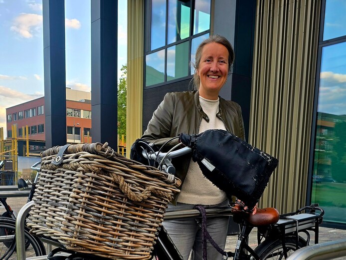 Pam uit Helmond wil geld terug na wegslepen fiets: ‘Mijn kapotgeknipte ...