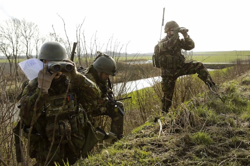 Koninklijke Landmacht voert militaire oefening uit in Valkenswaard ...