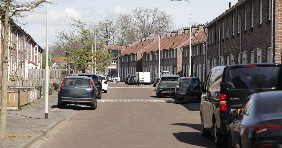 Vrouw begint te gillen als ze indringers ziet in haar huis in Roosendaal, daders op de vlucht ...