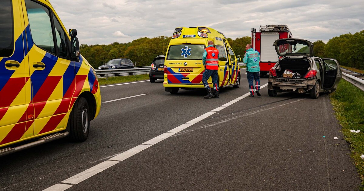 Twee gewonden bij ongeluk op A67 bij Helenaveen | 112 nieuws Deurne | ED.nl