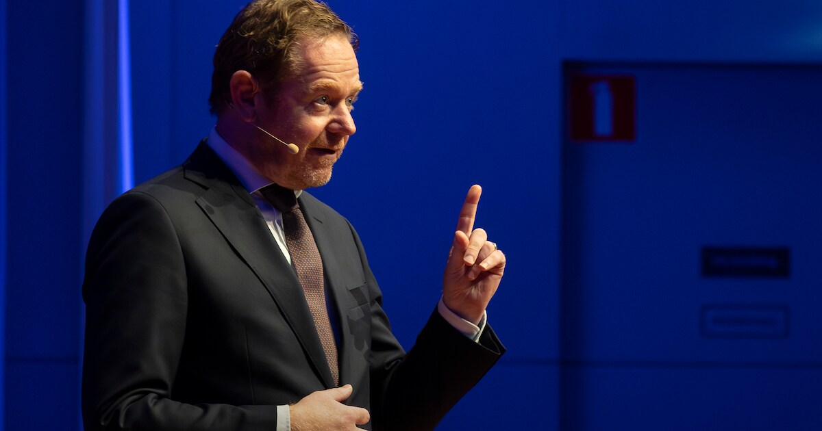 Minister presenteert AI-plannen in Eindhoven: ‘Goed blijven controleren ...