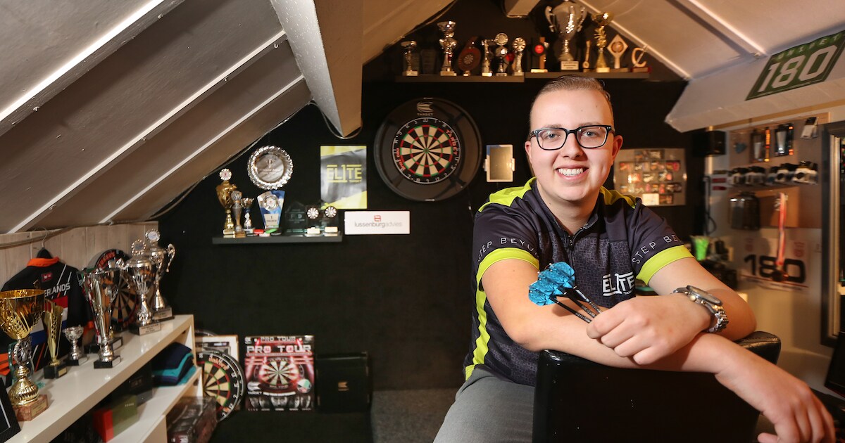Sponsor gelooft in dartstalent Daan (20), daarom gaat hij nu tóch voor ...