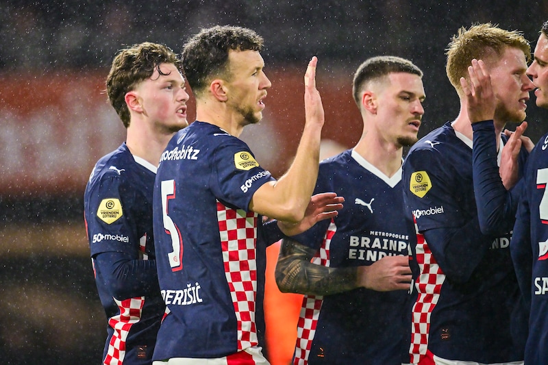 Bij PSV staat er nu weer flink wat sportieve spanning op: strijd met ...