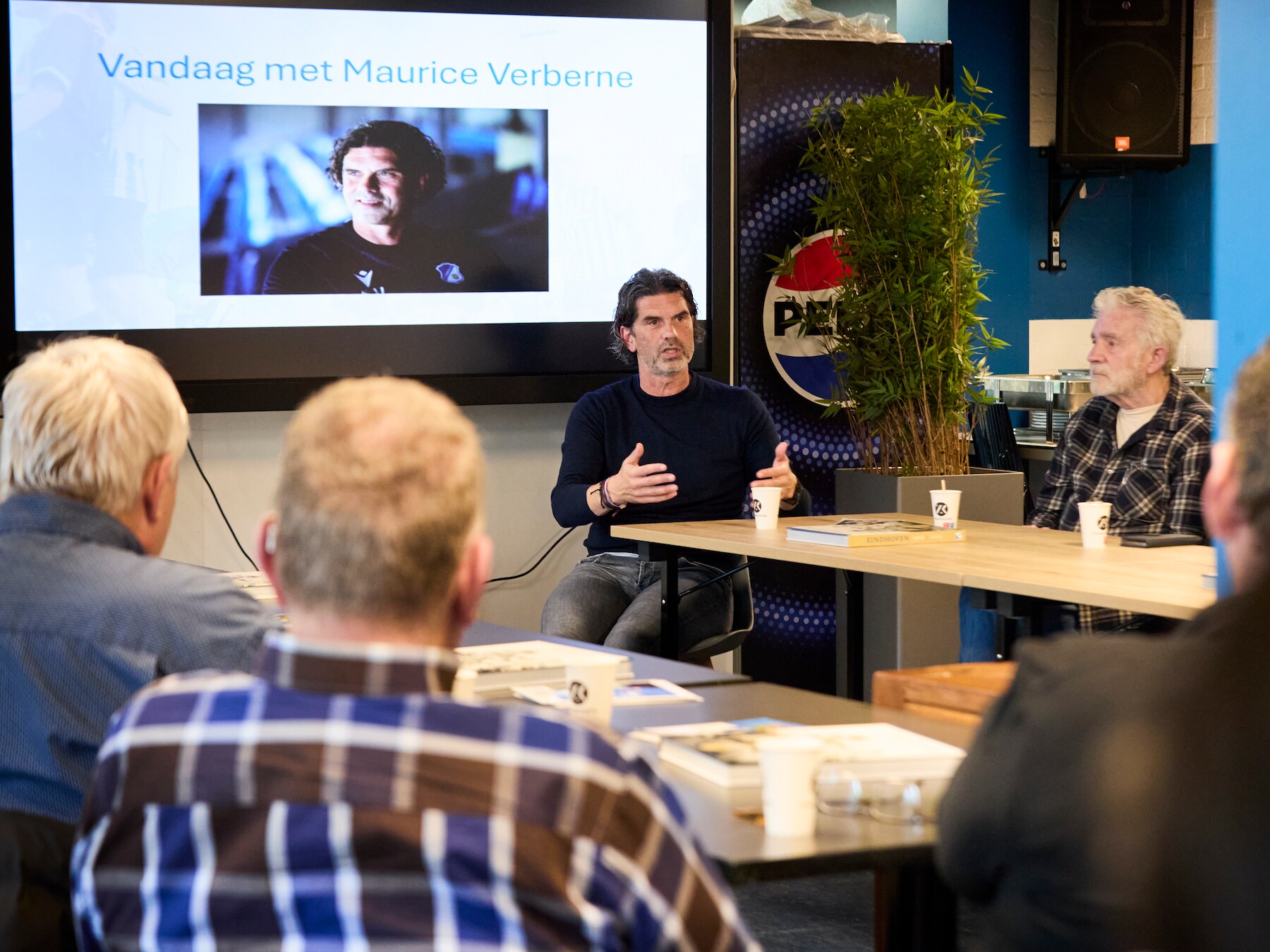 Als je door deze nieuwe flitser in Eindhoven gepakt wordt, kost dat je ...