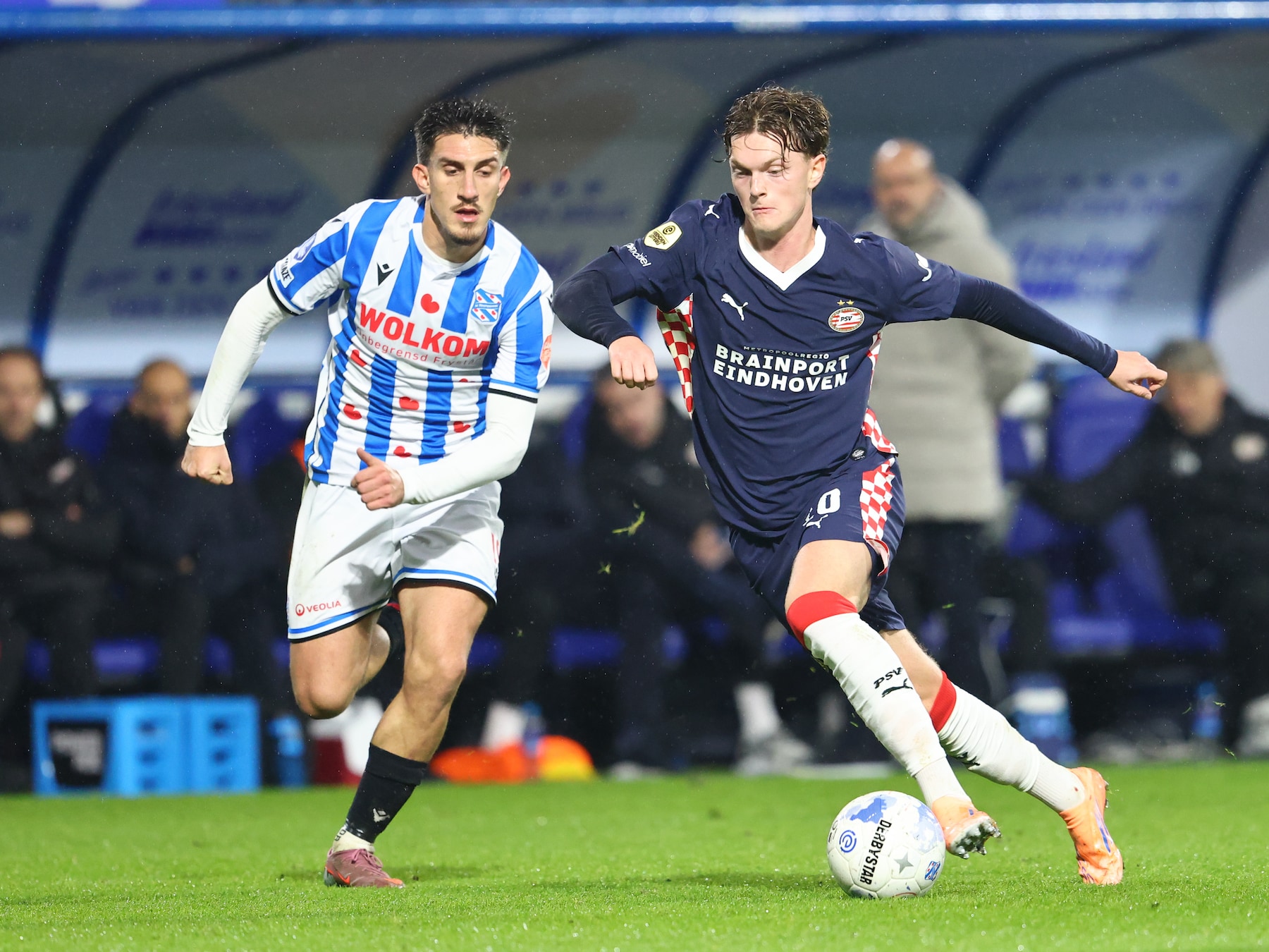 Peter Bosz heeft bij PSV goed nieuws uit de ziekenboeg en voert meer ...
