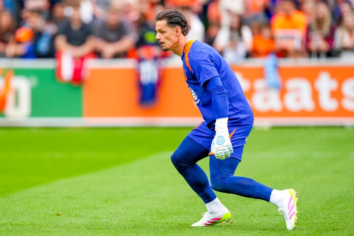 Olij tekent definitief bij PSV, dat ook daarna nog volop wensen heeft ...