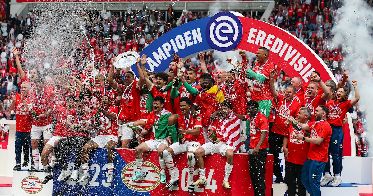 Mis niets: huldiging PSV vandaag live te zien op site Eindhovens ...