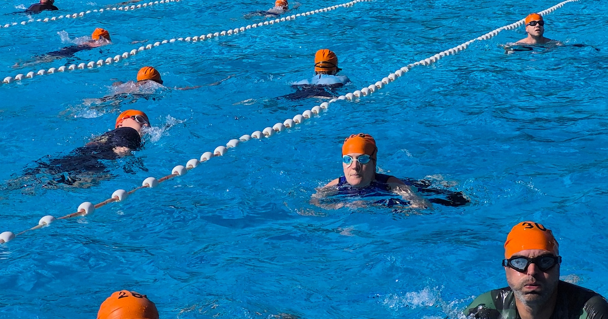 Weer meer deelnemers aan start triathlon Geldrop | Regio | ED.nl