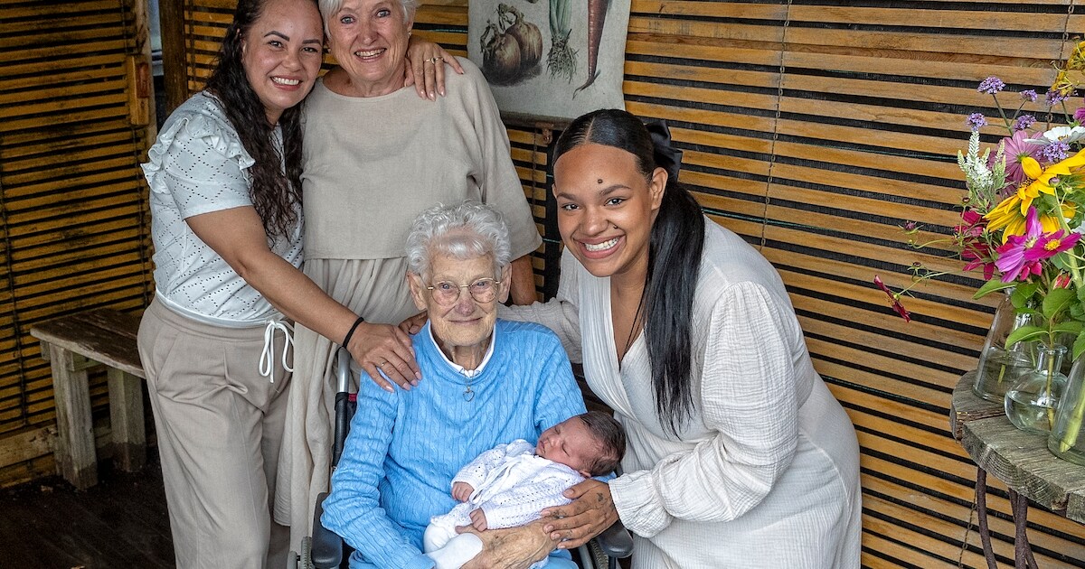 Wéér een meisje! Met geboorte van baby Louá telt deze unieke familie nu ...