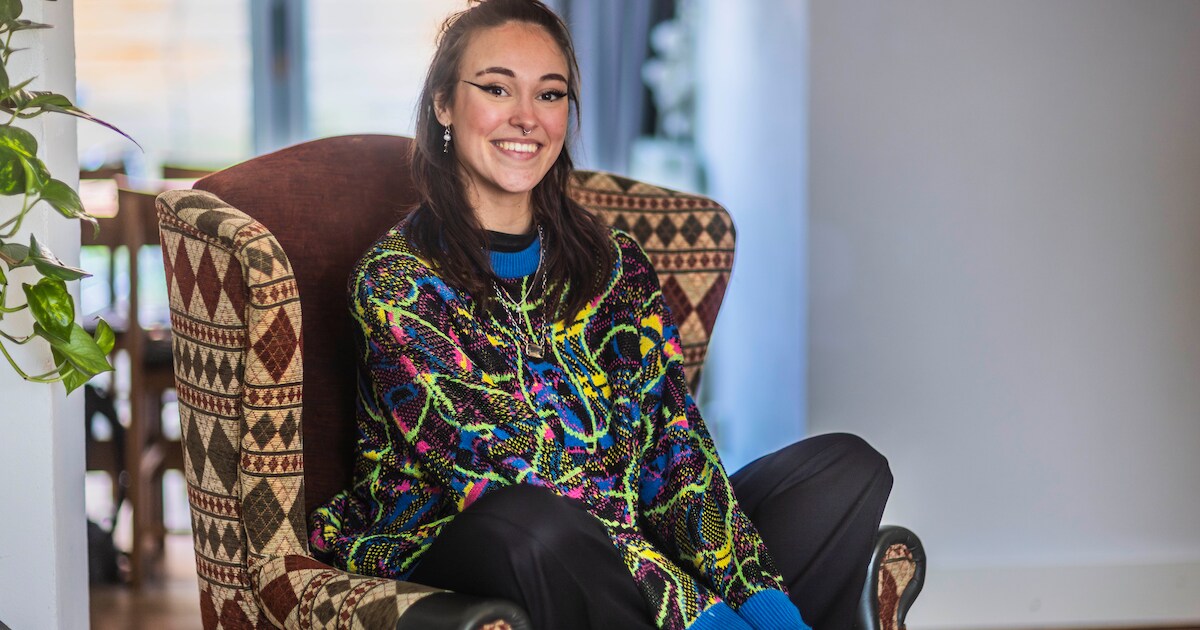 Romy (25) moet snel aan kinderen beginnen: ‘Zo’n buikpijn door ...