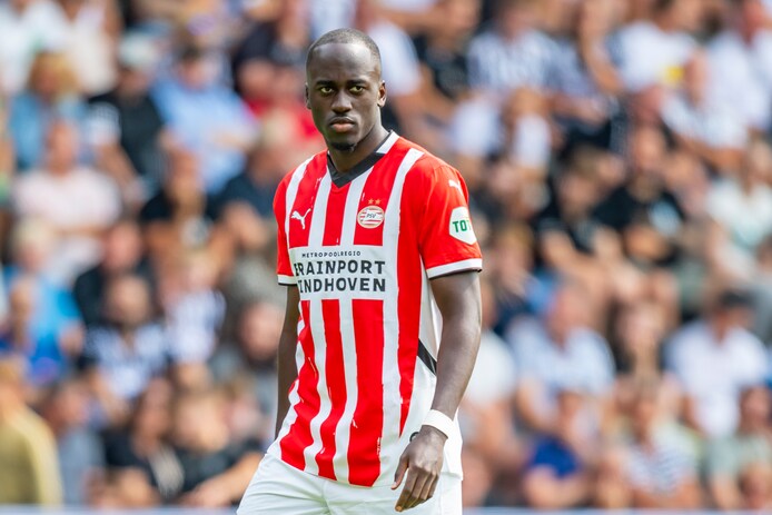 PSV doet ook financieel goede zaken na komst Bosz: er is ruimte om te ...