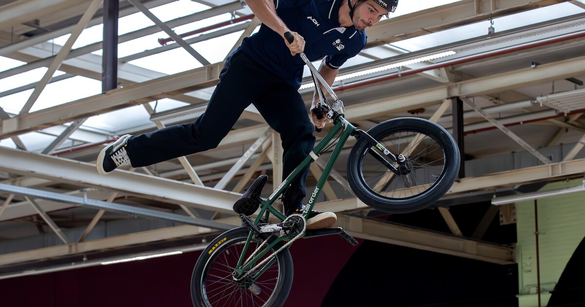 BMX’er uit Aarle-Rixtel gaat voor podium op EK in Eindhoven: ‘Vallen ...