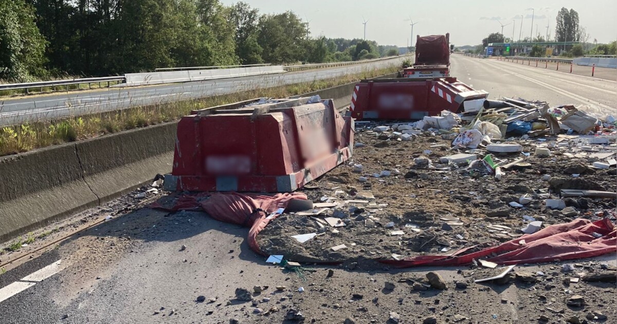 Snelweg naar Eindhoven avond lang geblokkeerd door containers: A67 vol ...