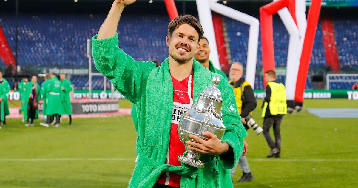 Voormalig PS­V-aanvoerder Van Ginkel vindt nieuwe club in Portugal | PSV | ED.nl