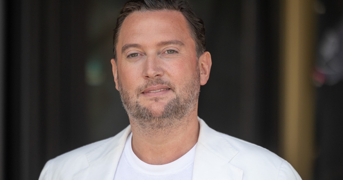 ‘Tino Martin werd halverwege weggestuurd bij Shownieuws’ | Show | ed.nl