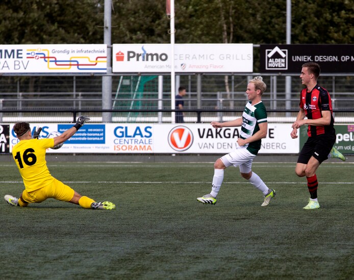 Dit is het programma van het Zuidoost-Brabantse amateurvoetbal: krakers ...