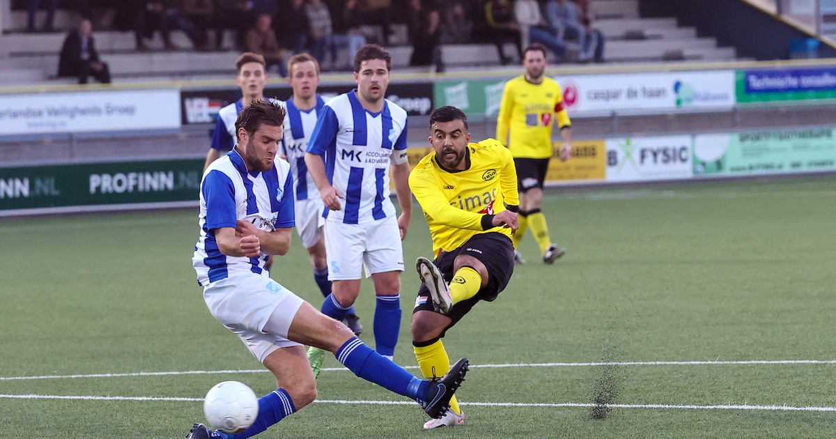 Topschutter Serhat Koç vertrekt bij UNA | Amateurvoetbal | ED.nl
