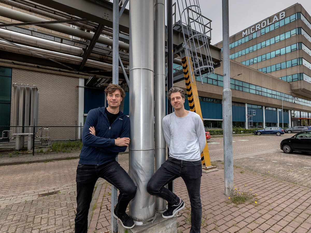 Luuk (35) gaf oude televisiefabriek een tweede leven: ‘We zorgden voor ...