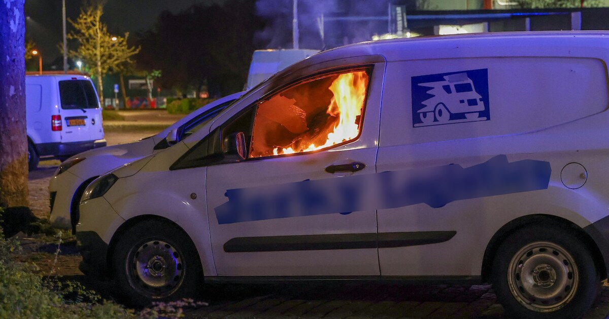 Bestelwagen in brand in Eindhoven | 112 nieuws Eindhoven | ED.nl