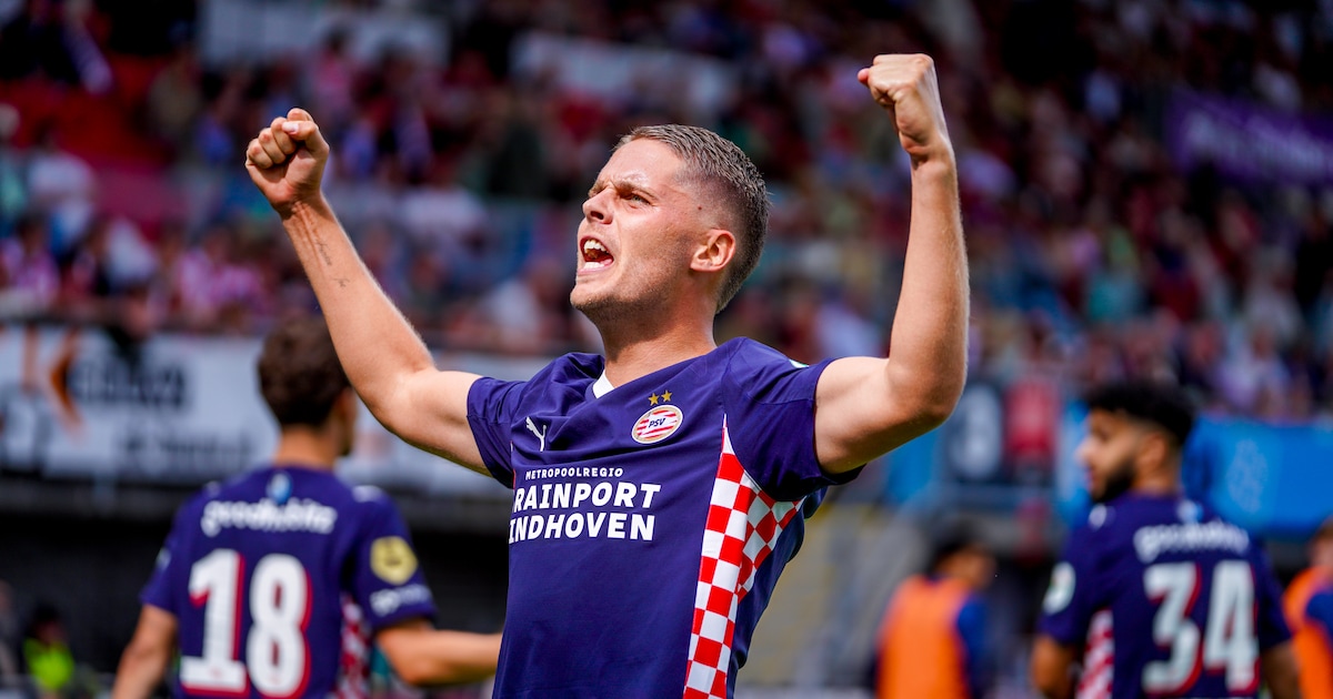 PSV wijst bod van 30 miljoen op Veerman af, Brentford beraadt zich ...