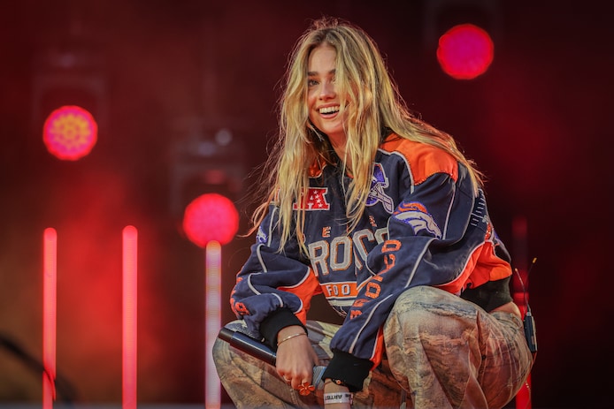 Streams samenwerking Roxy Dekker en Bankzitters door het dak, bijna ...